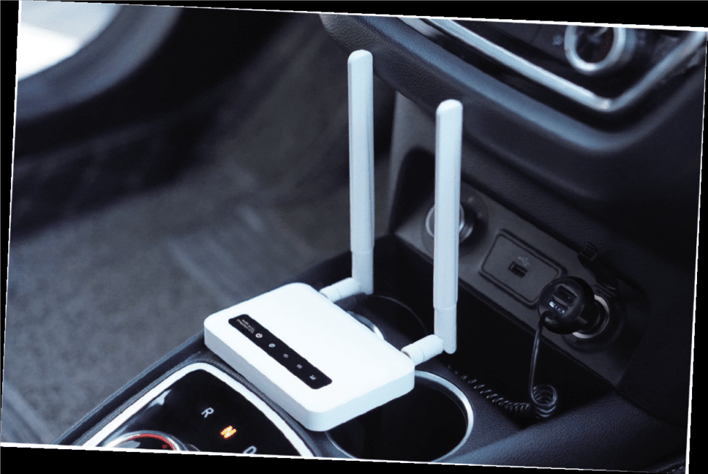 GO4 Vehicle Power Supply - WiFi In Motion